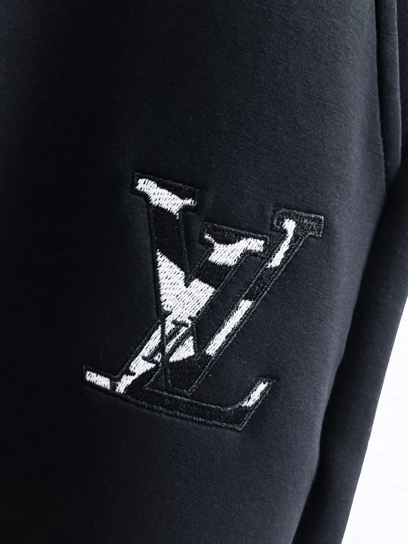 Value-priced Louis Vuitton Long Pants