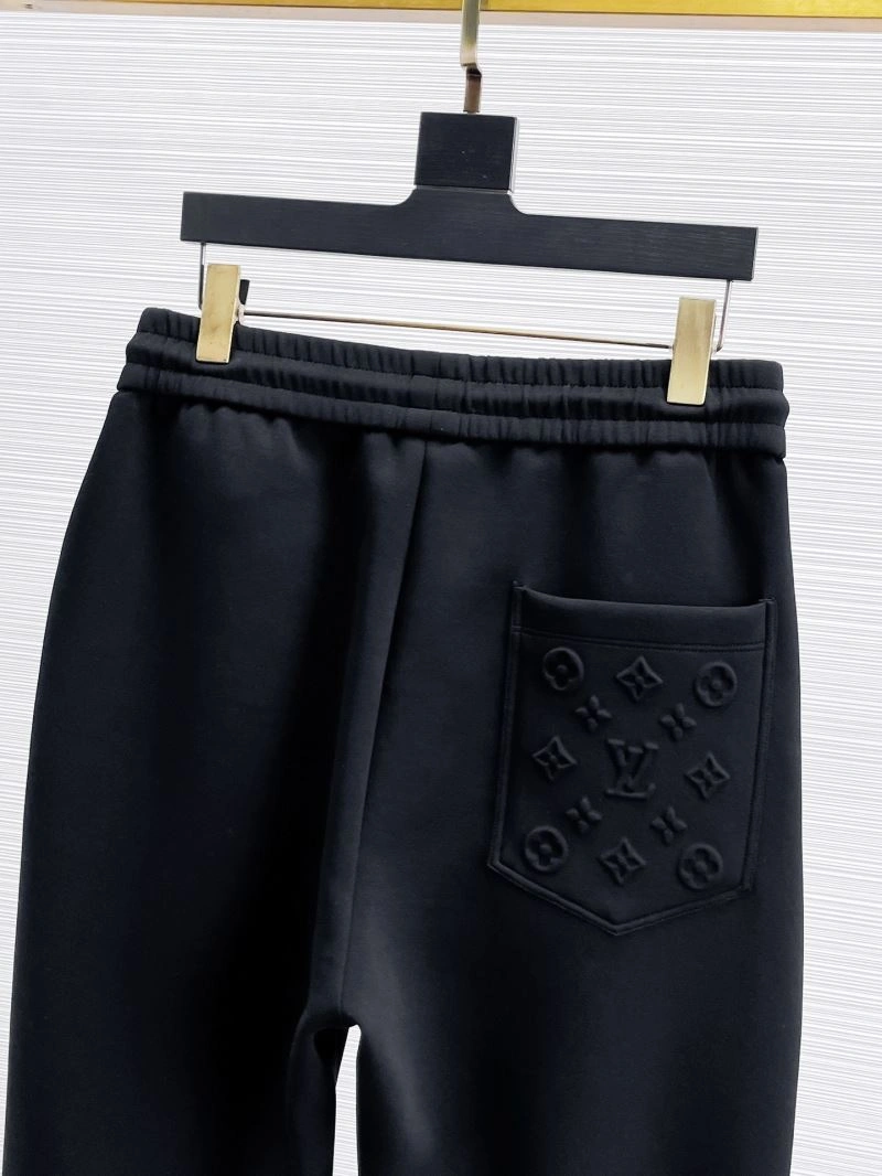 Value-priced Louis Vuitton Long Pants