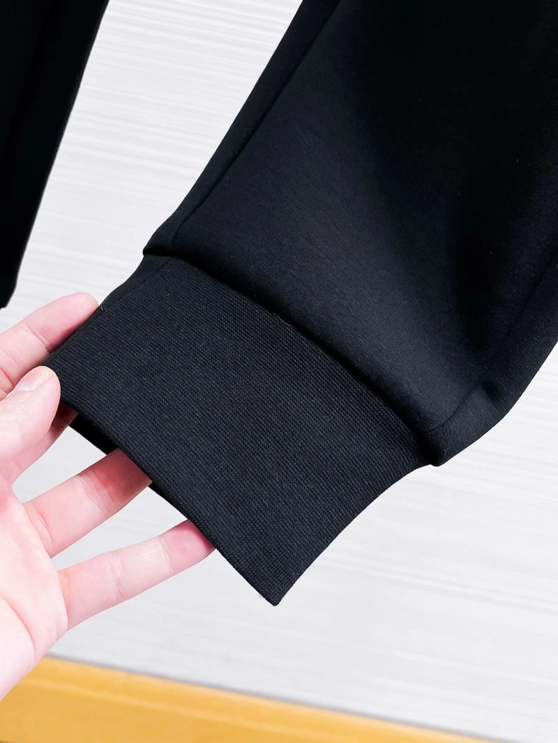 Value-priced Louis Vuitton Long Pants