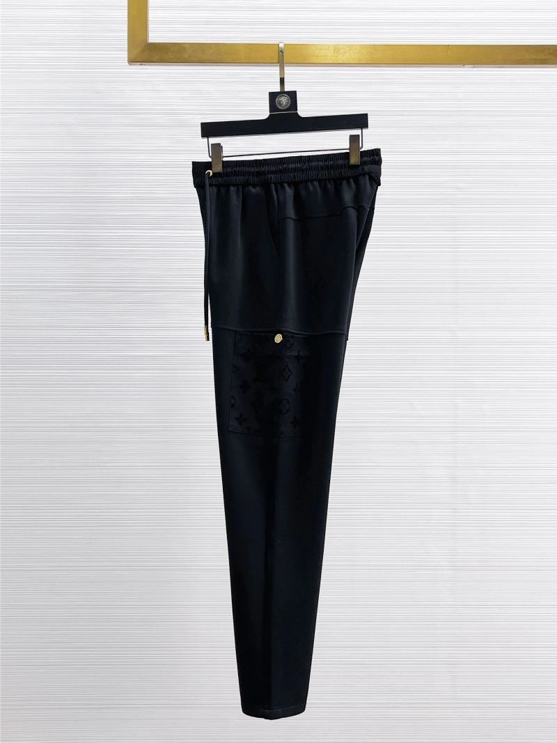 Value-priced Louis Vuitton Long Pants