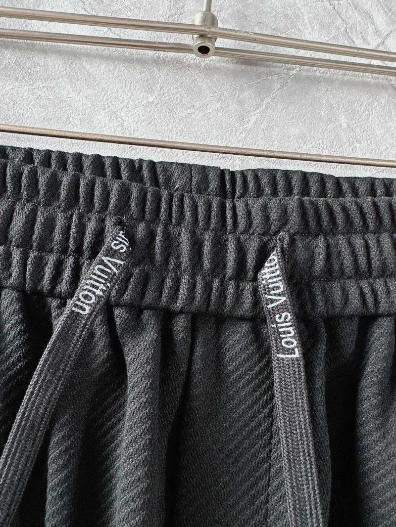 Value-priced Louis Vuitton Long Pants