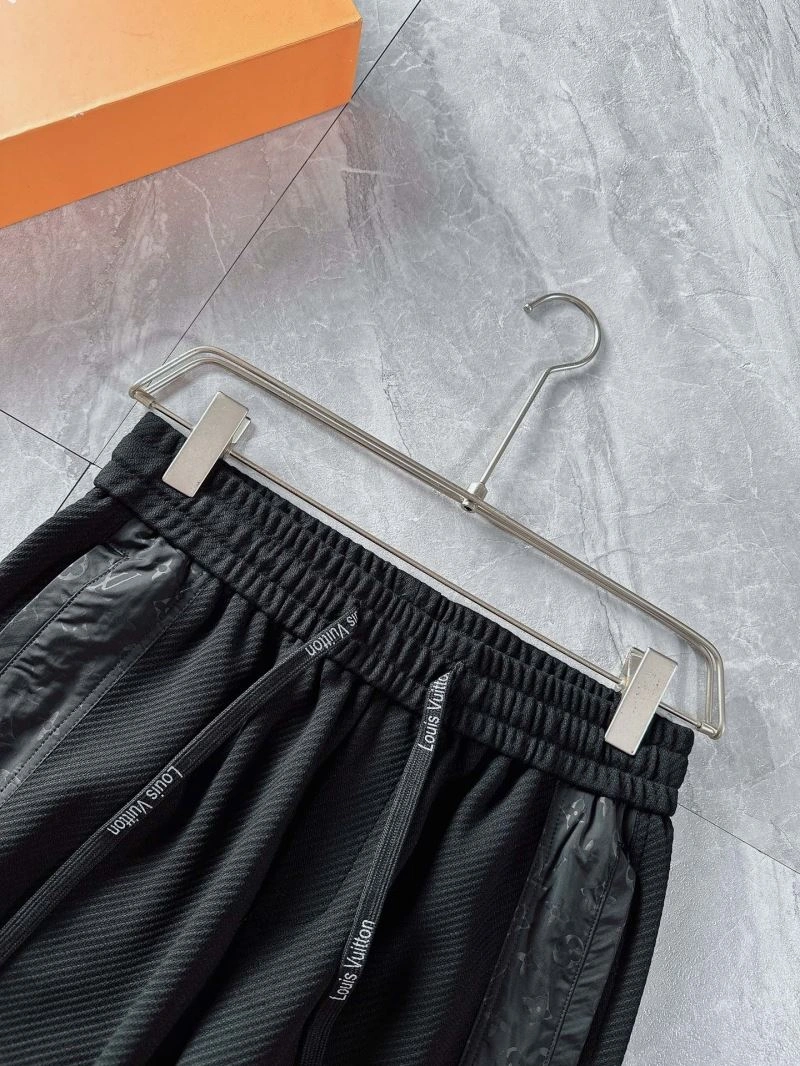 Value-priced Louis Vuitton Long Pants