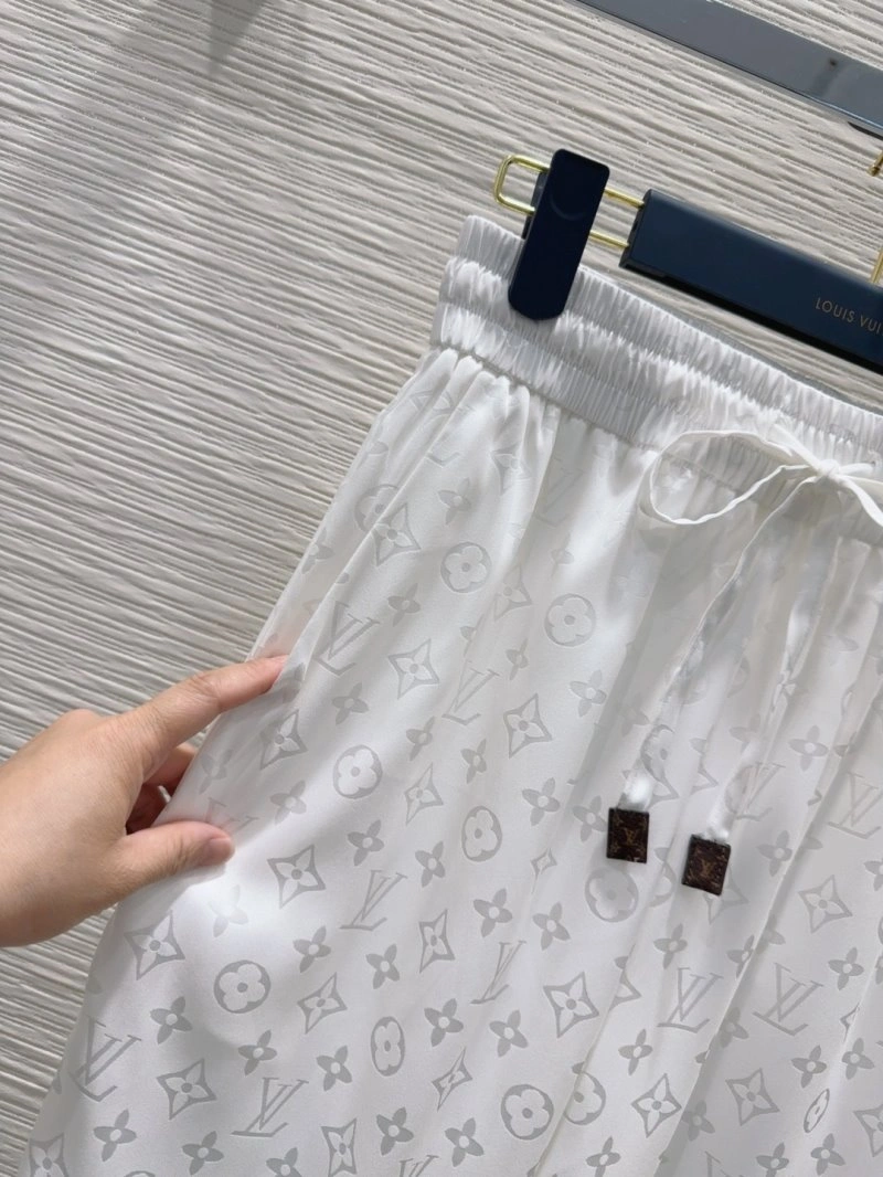 Exact replica Louis Vuitton Long Pants