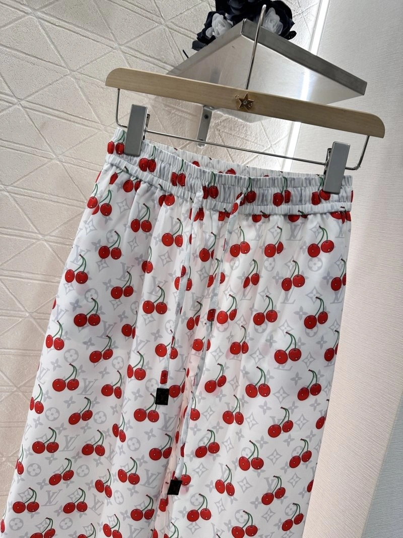 Reasonably priced Louis Vuitton Long Pants
