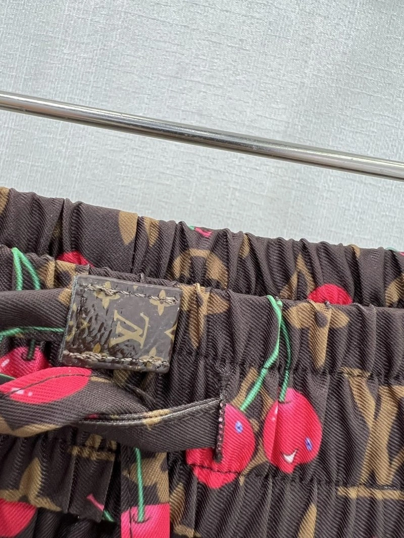 Inexpensive Louis Vuitton Long Pants