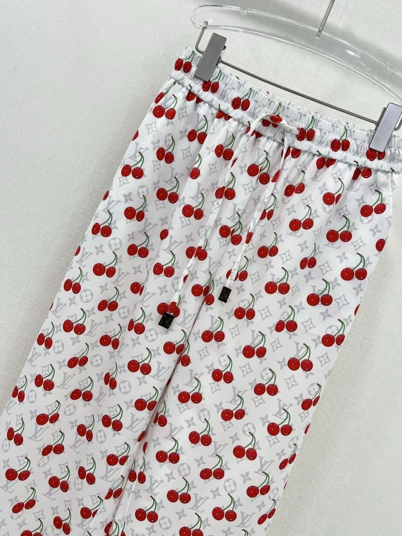 Indistinguishable Louis Vuitton Long Pants