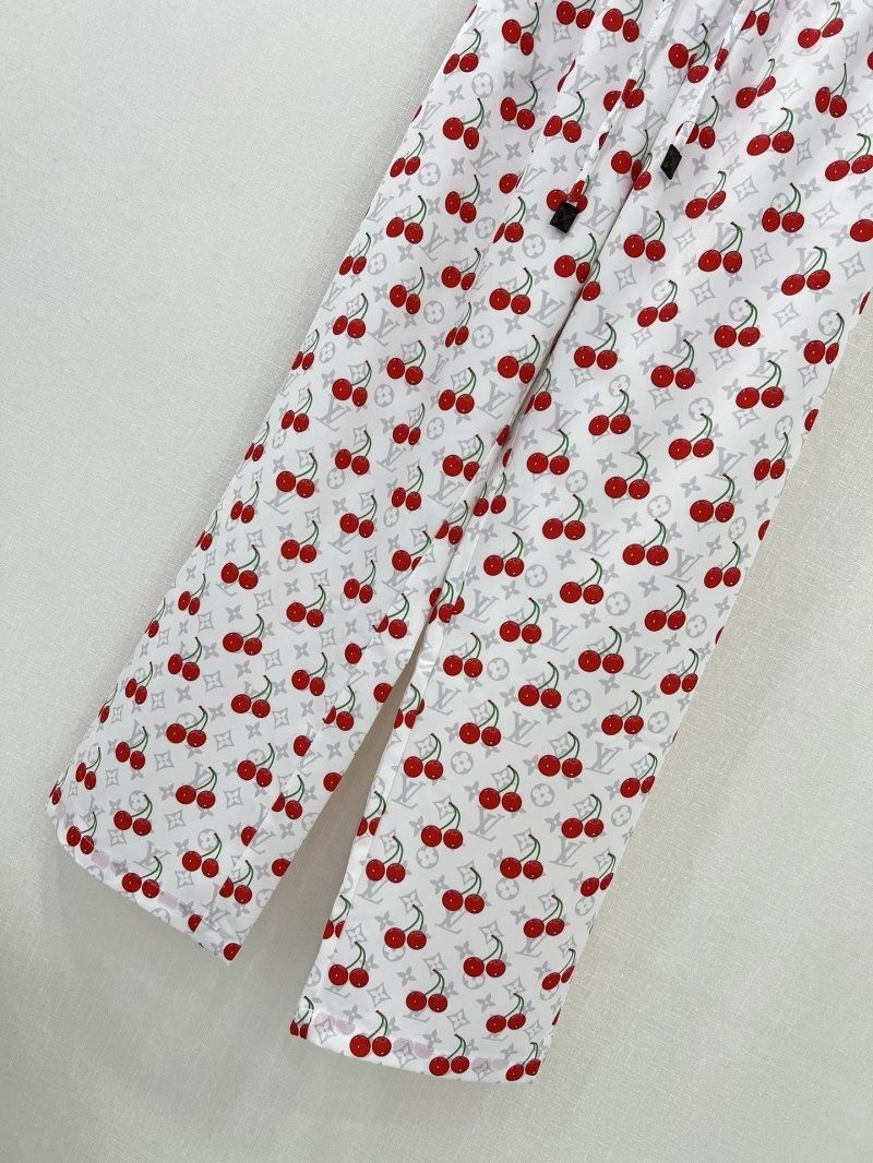 Indistinguishable Louis Vuitton Long Pants