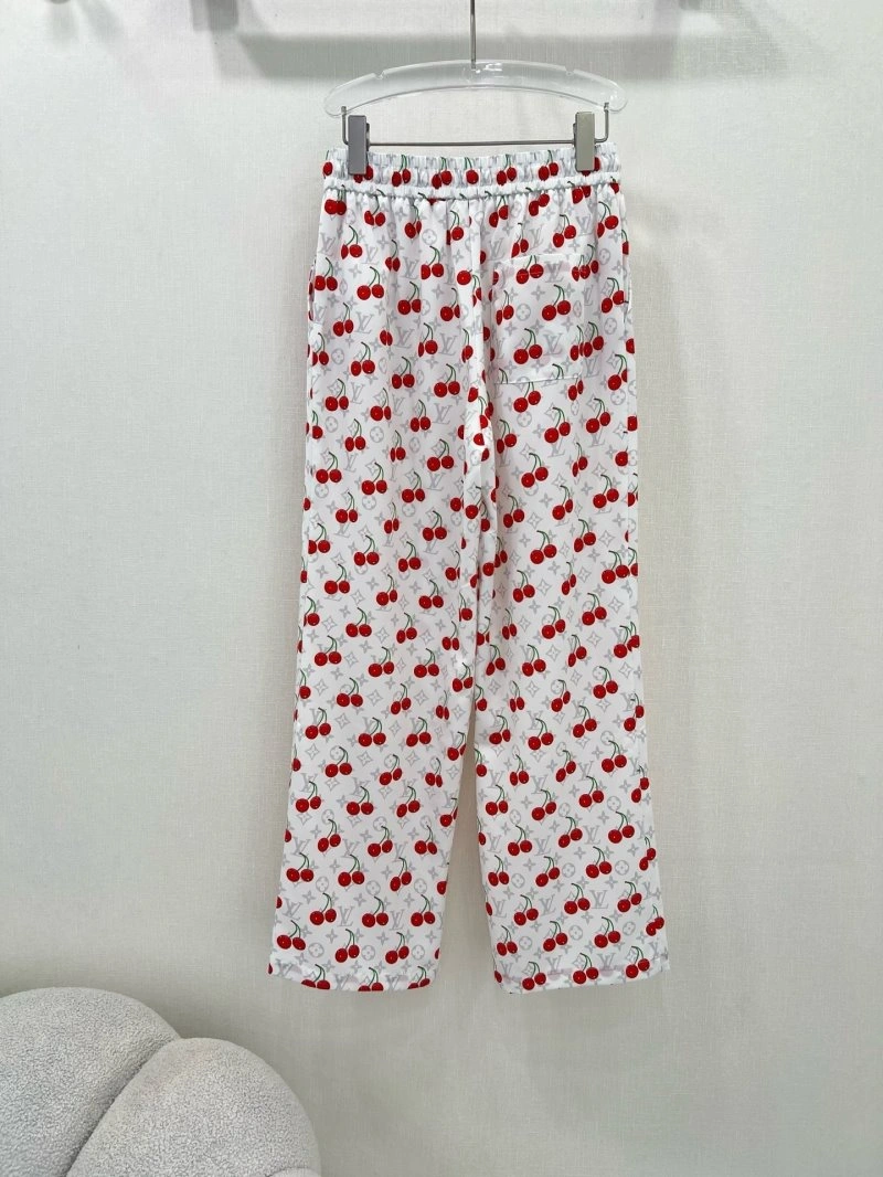 Indistinguishable Louis Vuitton Long Pants