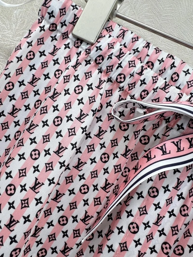 Accurate model Louis Vuitton Long Pants