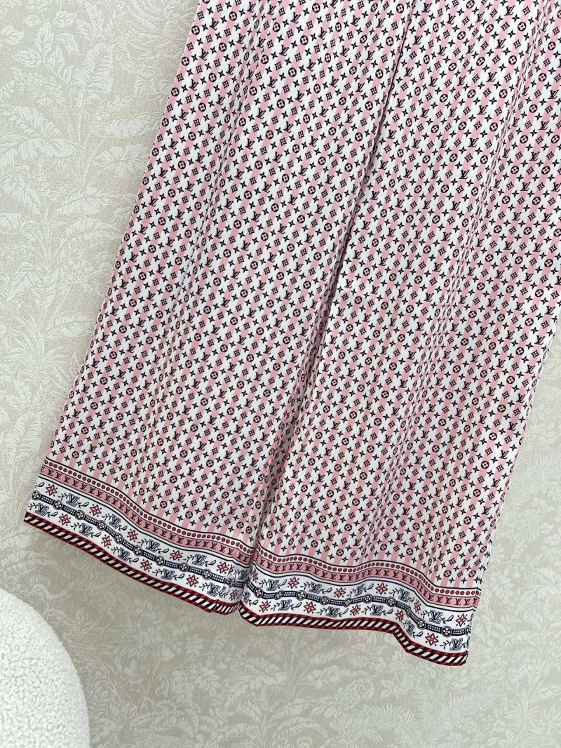 Accurate model Louis Vuitton Long Pants
