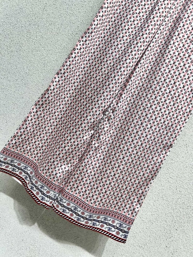 Budget-friendly Louis Vuitton Long Pants
