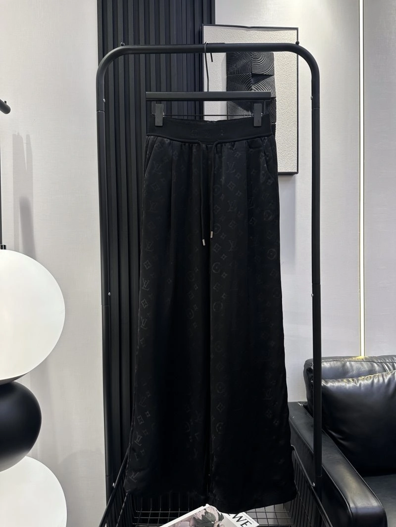 Low-cost Louis Vuitton Long Pants