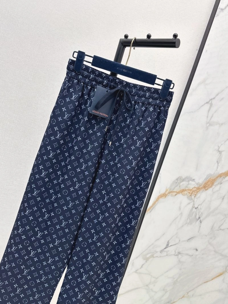 Budget-friendly Louis Vuitton Long Pants
