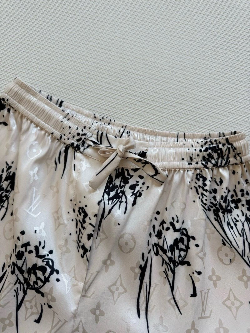 Low-cost Louis Vuitton Long Pants
