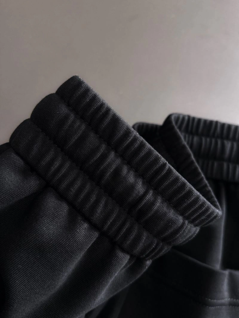 Value-priced Louis Vuitton Long Pants