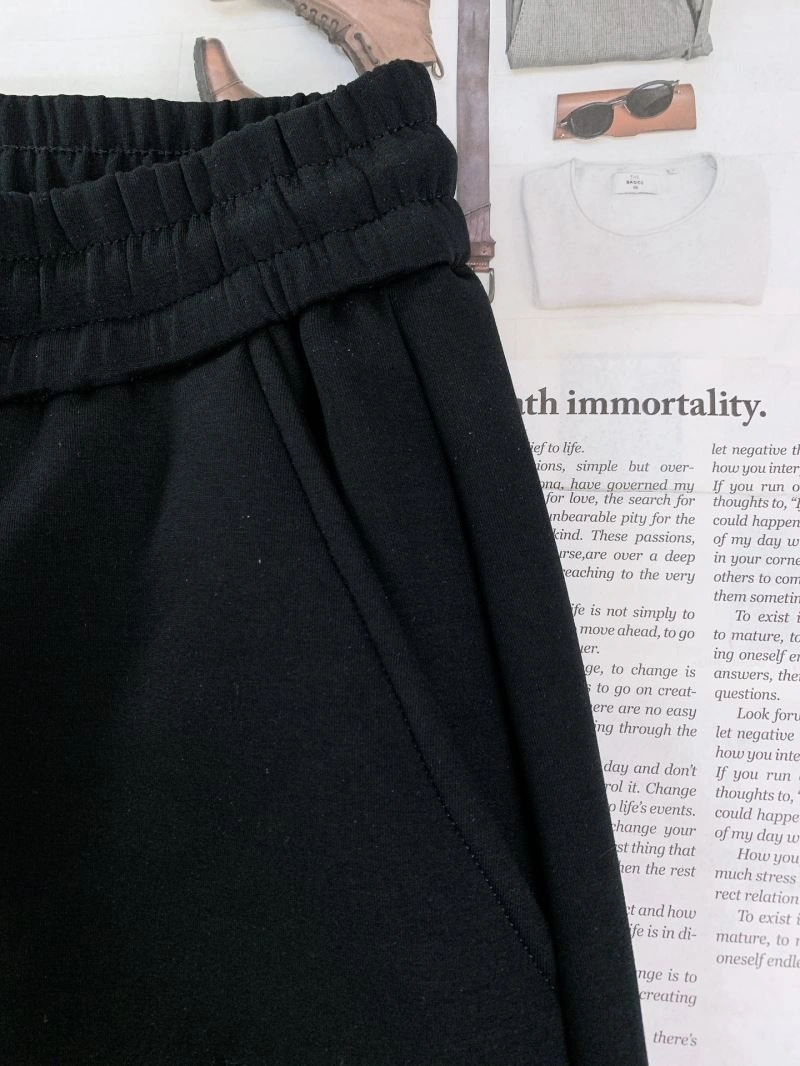 Exact replica Louis Vuitton Long Pants