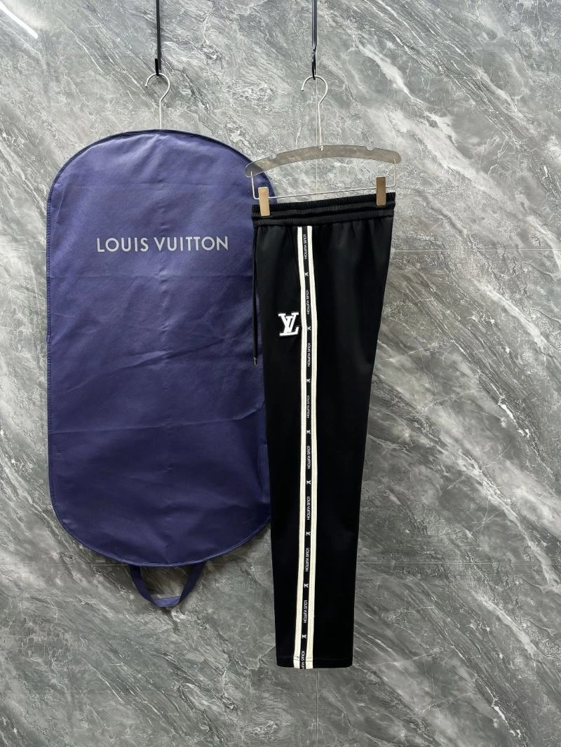 Value-priced Louis Vuitton Long Pants
