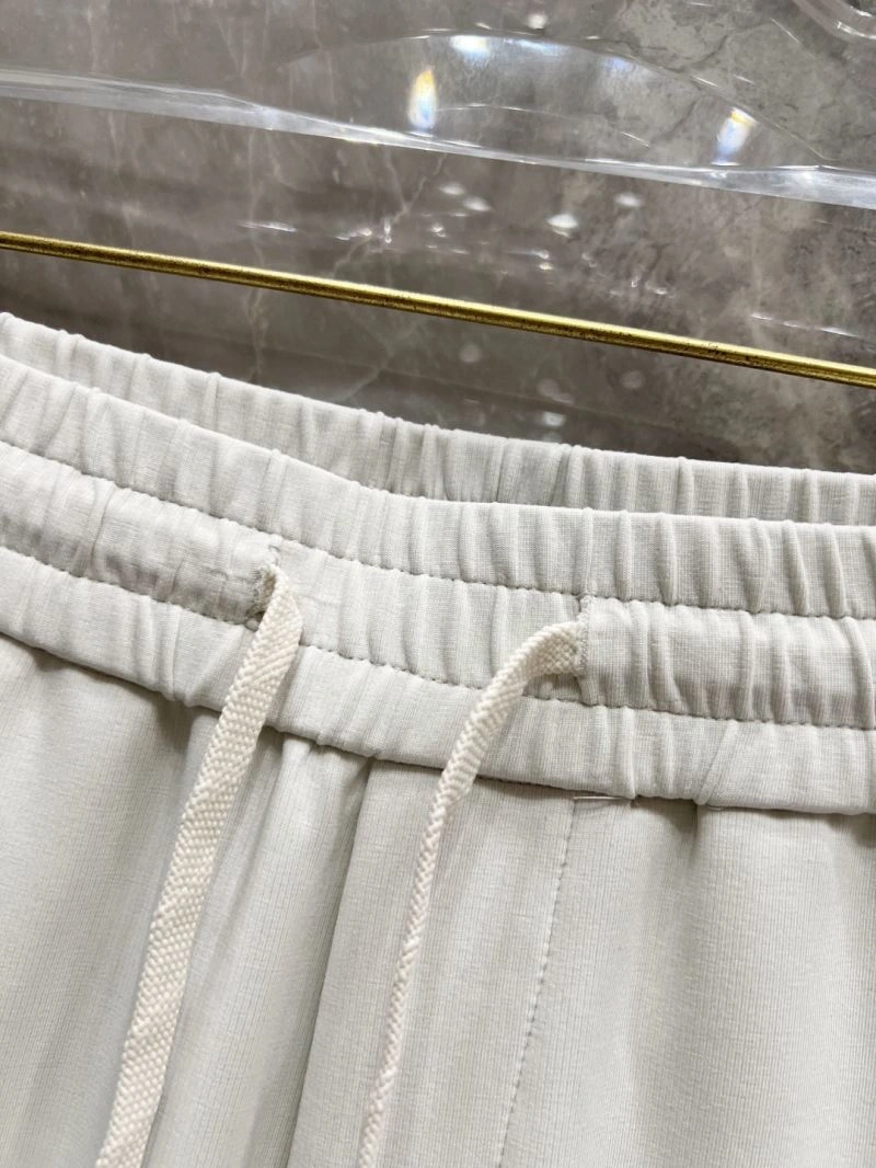 Value-priced Louis Vuitton Long Pants