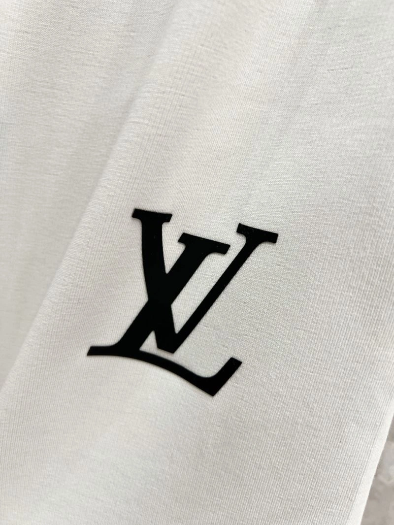 Value-priced Louis Vuitton Long Pants
