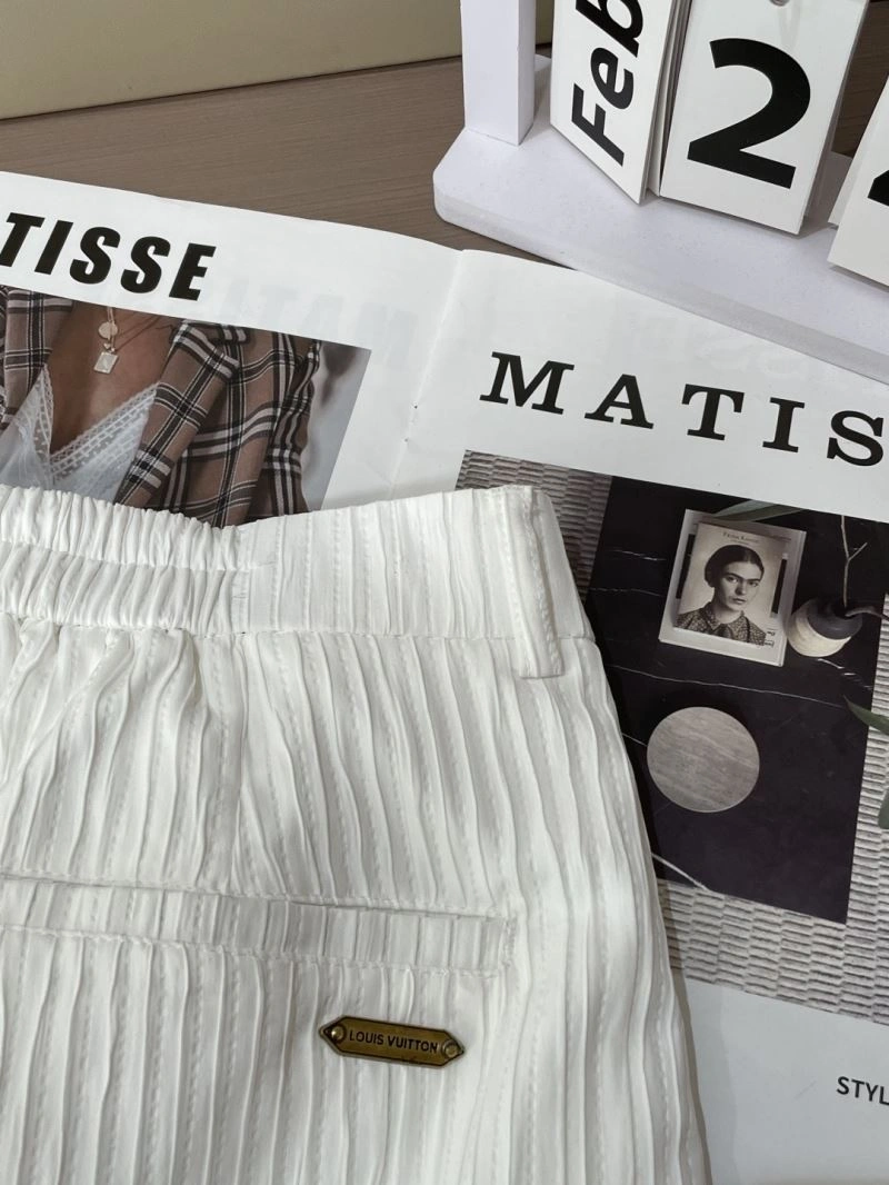 Indistinguishable Louis Vuitton Long Pants