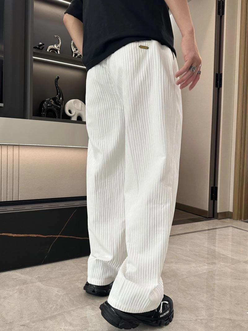 Indistinguishable Louis Vuitton Long Pants
