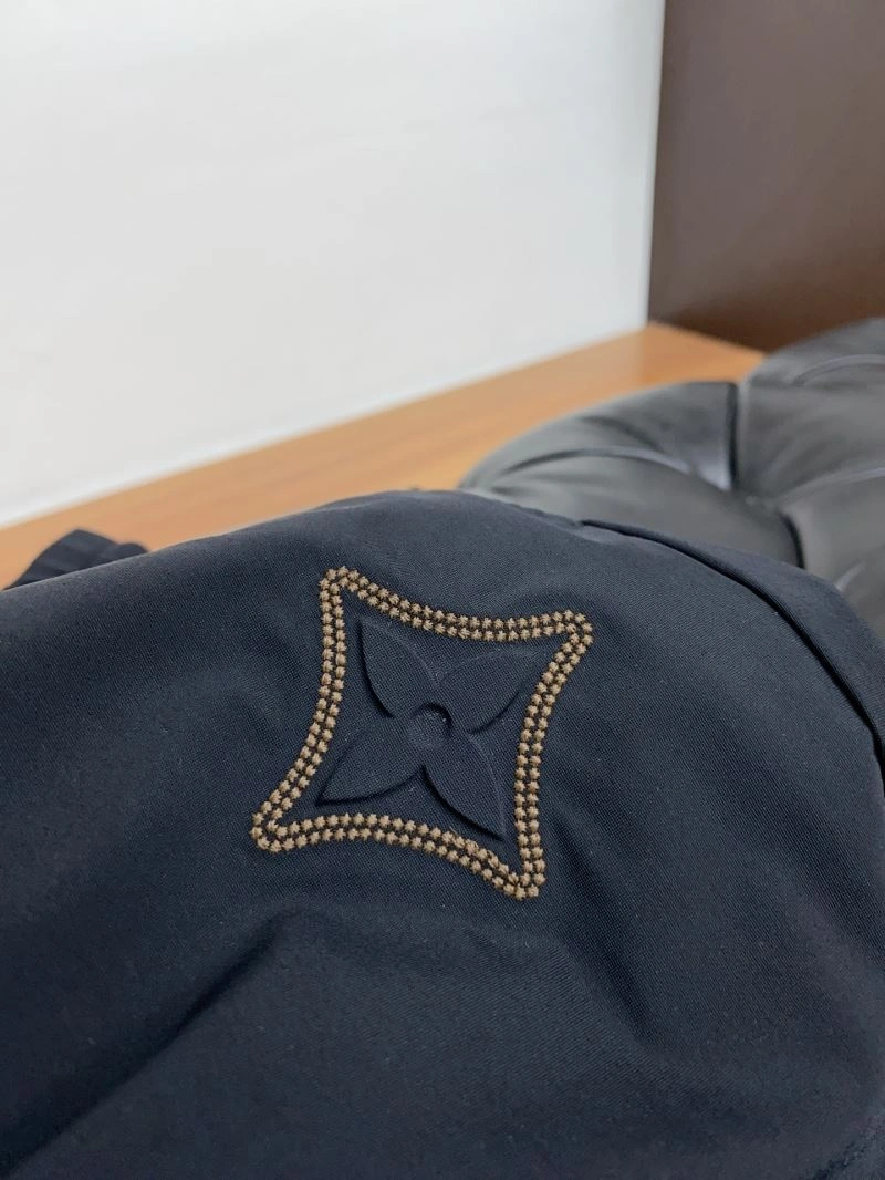 Budget-friendly Louis Vuitton Long Pants