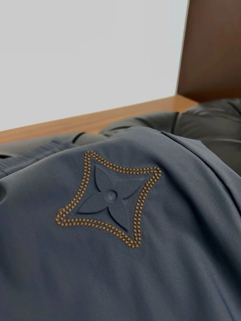 High fidelity Louis Vuitton Long Pants