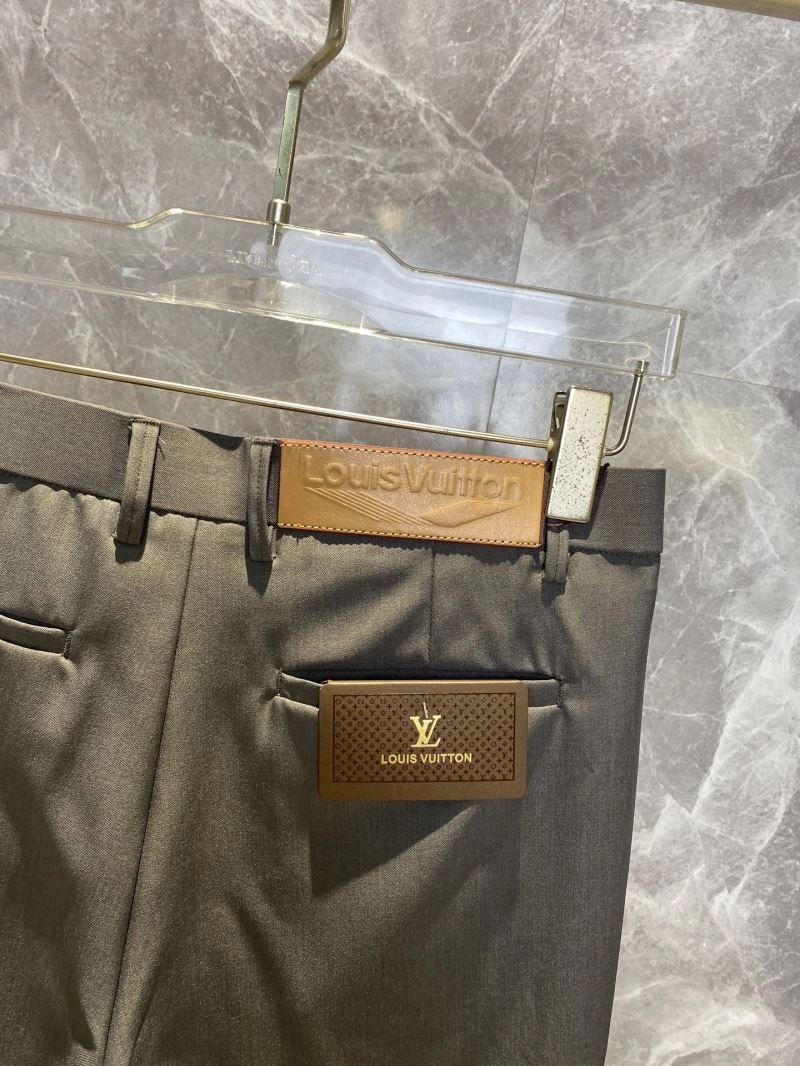 Accurate model Louis Vuitton Long Pants