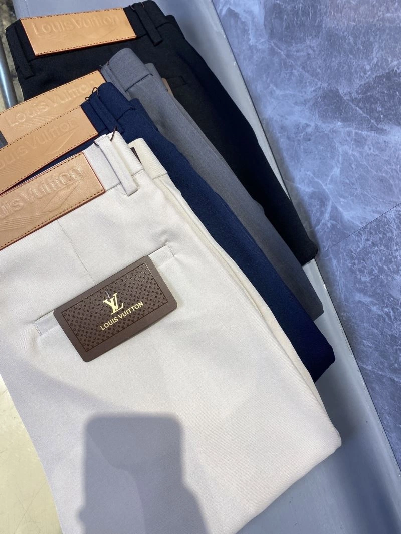 Accurate model Louis Vuitton Long Pants