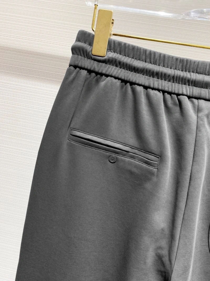 Value-priced Louis Vuitton Long Pants