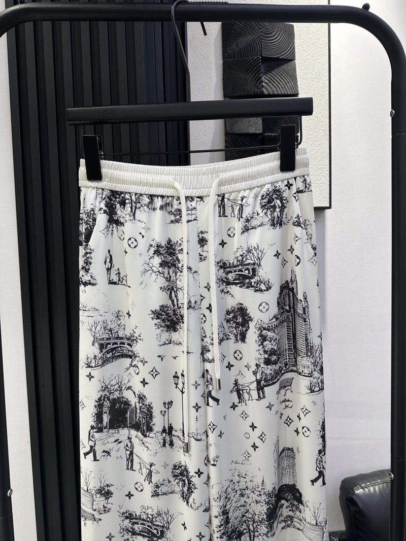 Top mirror Louis Vuitton Long Pants