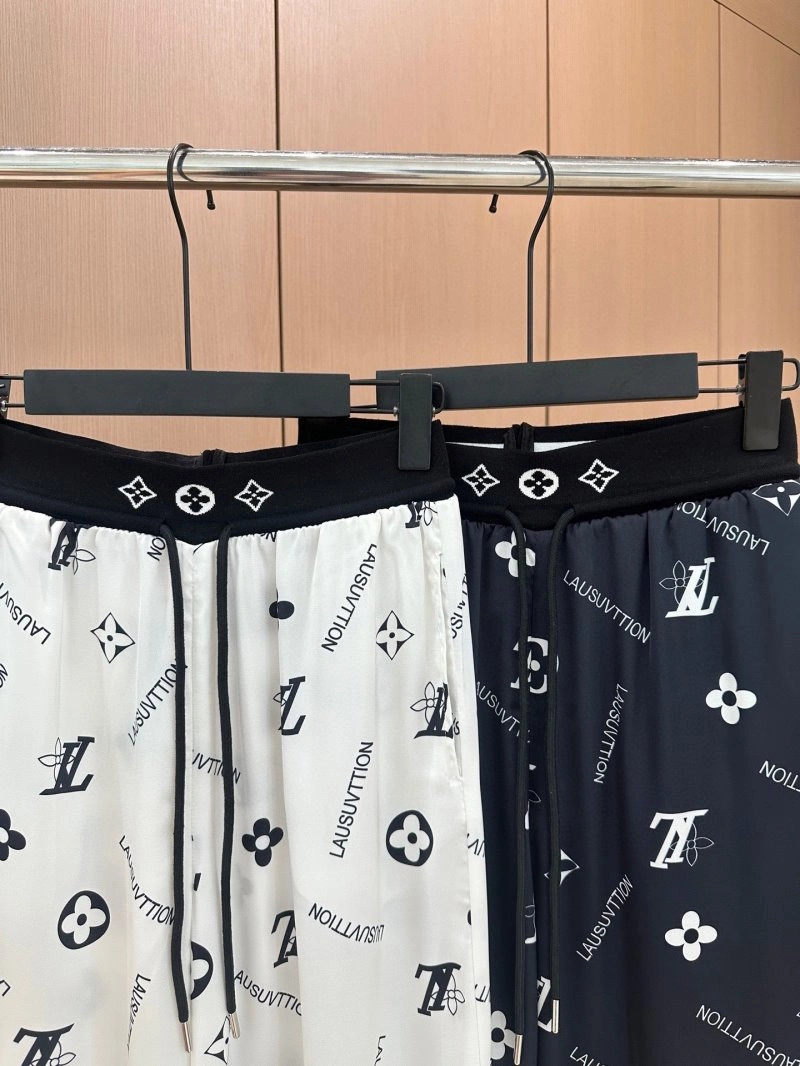 Inexpensive Louis Vuitton Long Pants
