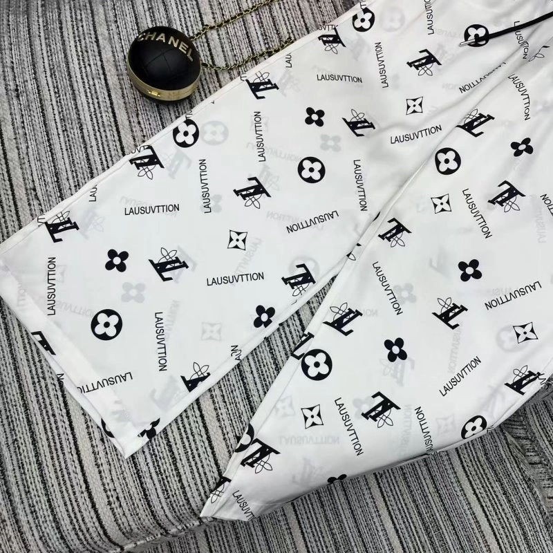 Precise copy Louis Vuitton Long Pants