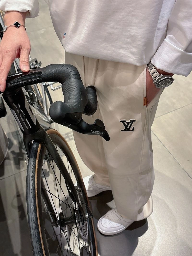 Indistinguishable Louis Vuitton Long Pants