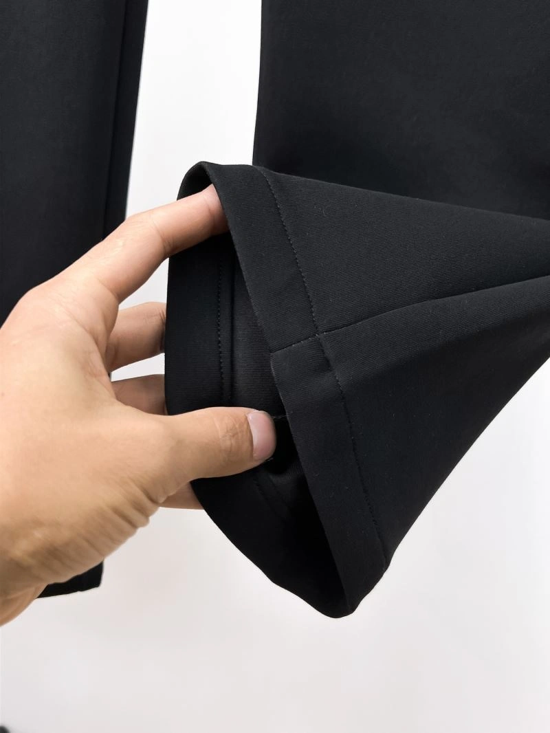 Accurate model Louis Vuitton Long Pants