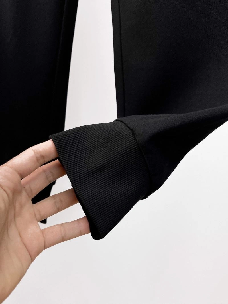 Value-priced Louis Vuitton Long Pants