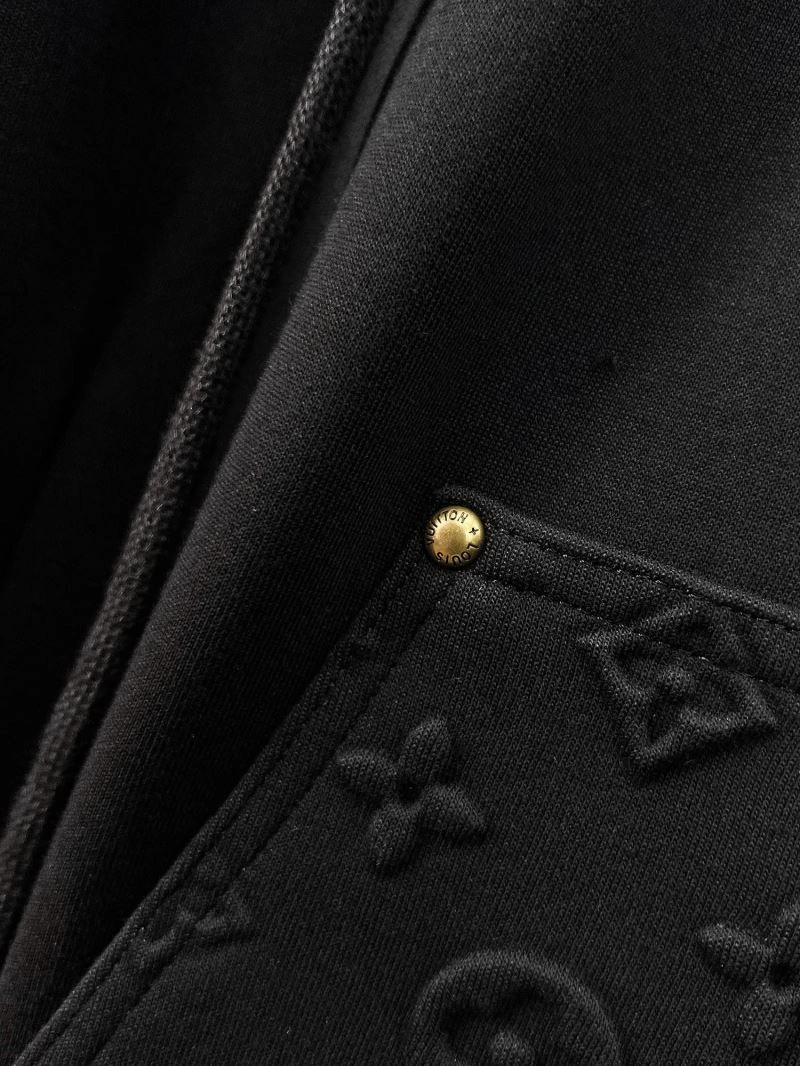 Value-priced Louis Vuitton Long Pants