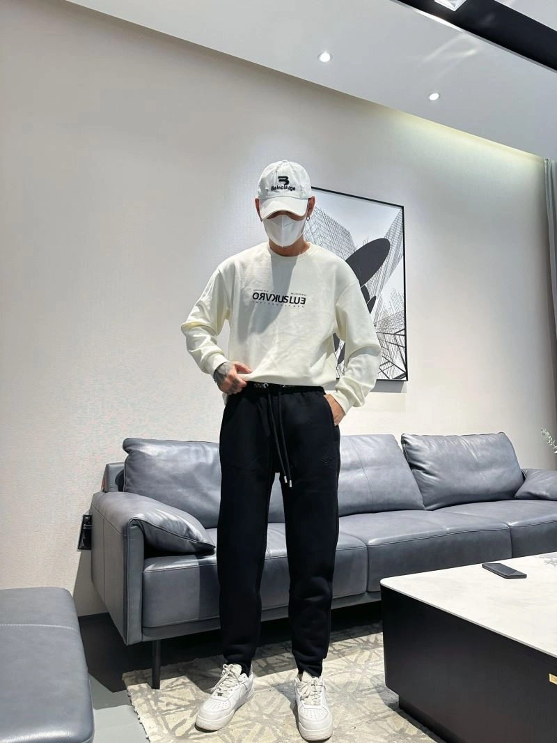 Exact replica Louis Vuitton Long Pants