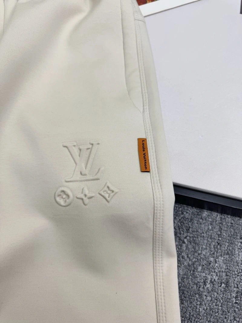 Accurate model Louis Vuitton Long Pants