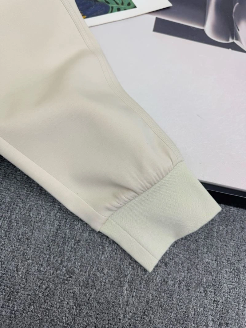 Accurate model Louis Vuitton Long Pants