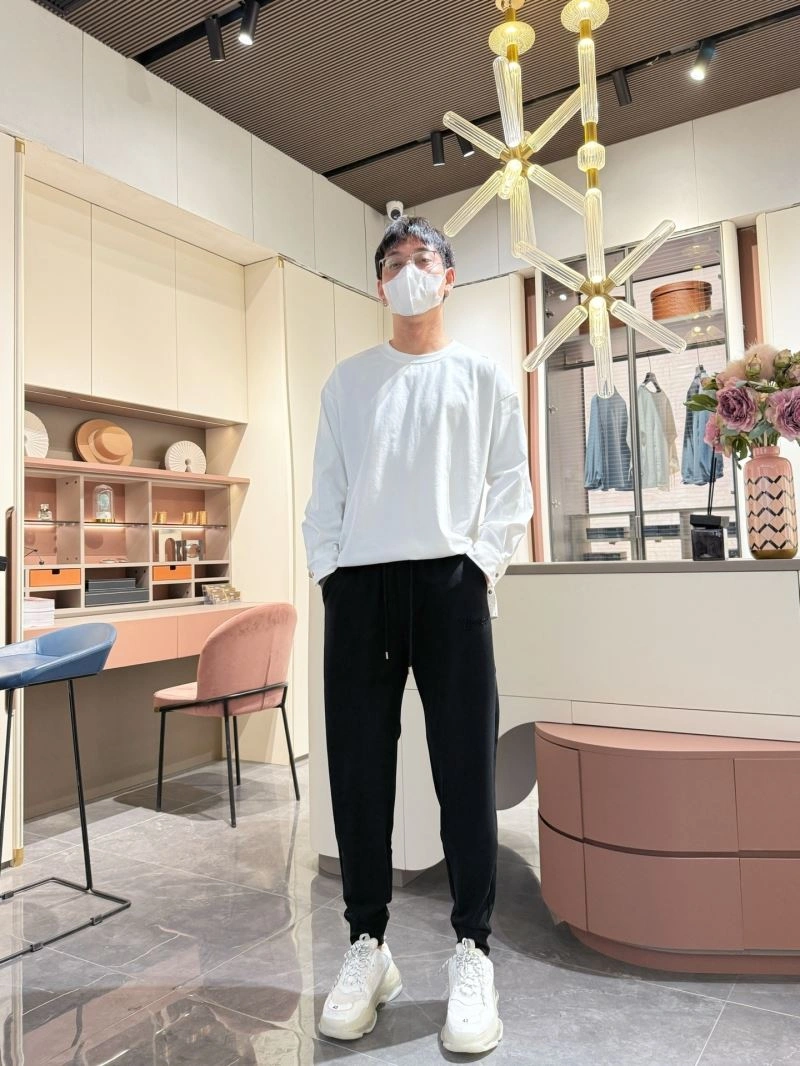 Bargain Louis Vuitton Long Pants