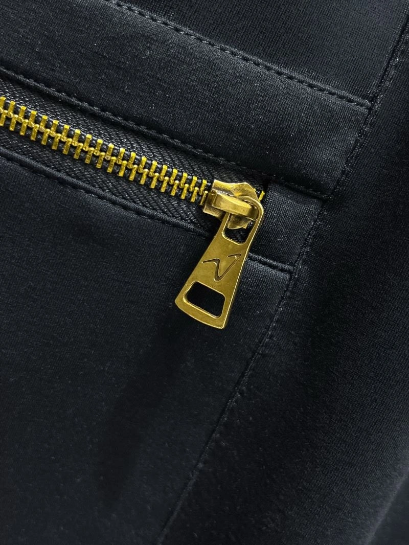 Value-priced Louis Vuitton Long Pants