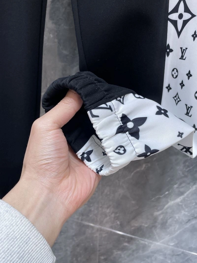 Top mirror Louis Vuitton Long Pants