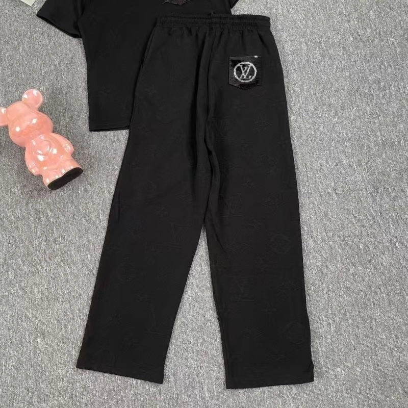Top mirror Louis Vuitton Long Suits