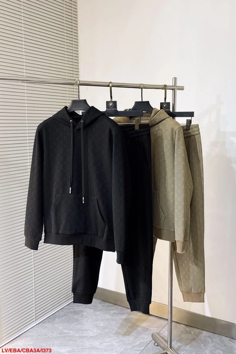 Brand-authenticated Louis Vuitton Long Suits