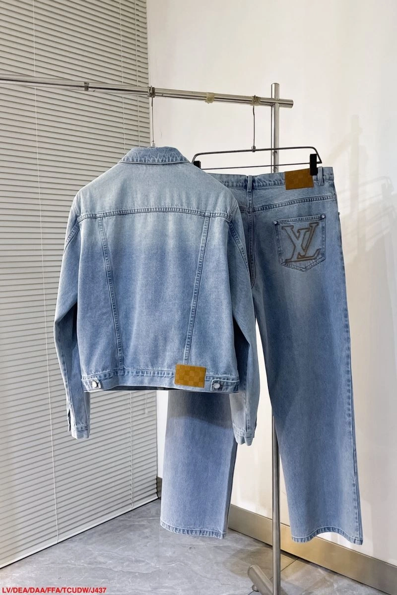 Precise copy Louis Vuitton Long Suits