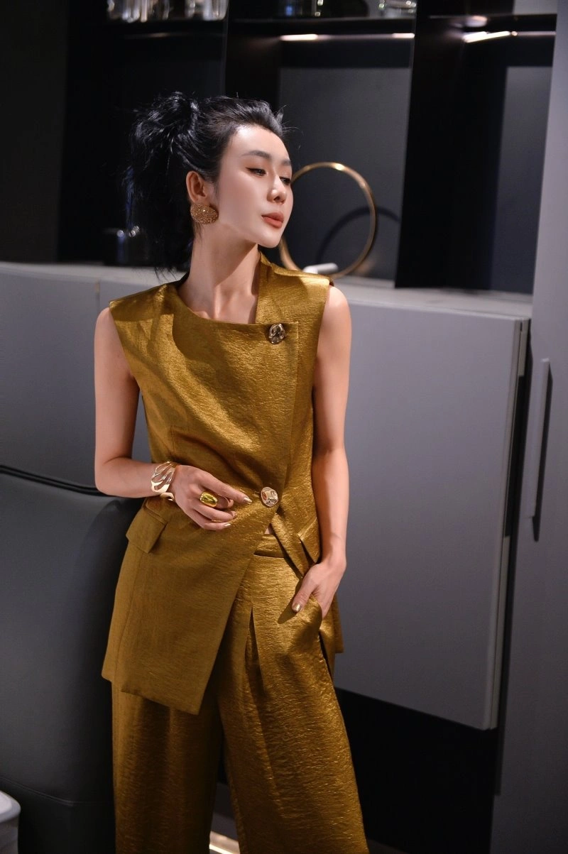 Genuine Louis Vuitton Long Suits