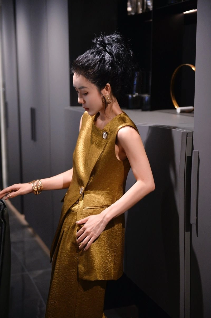 Genuine Louis Vuitton Long Suits