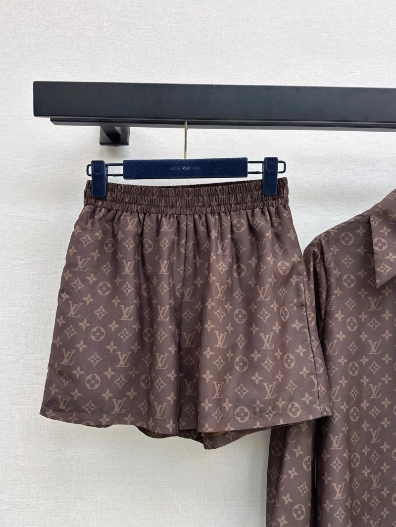 Indistinguishable Louis Vuitton Long Suits