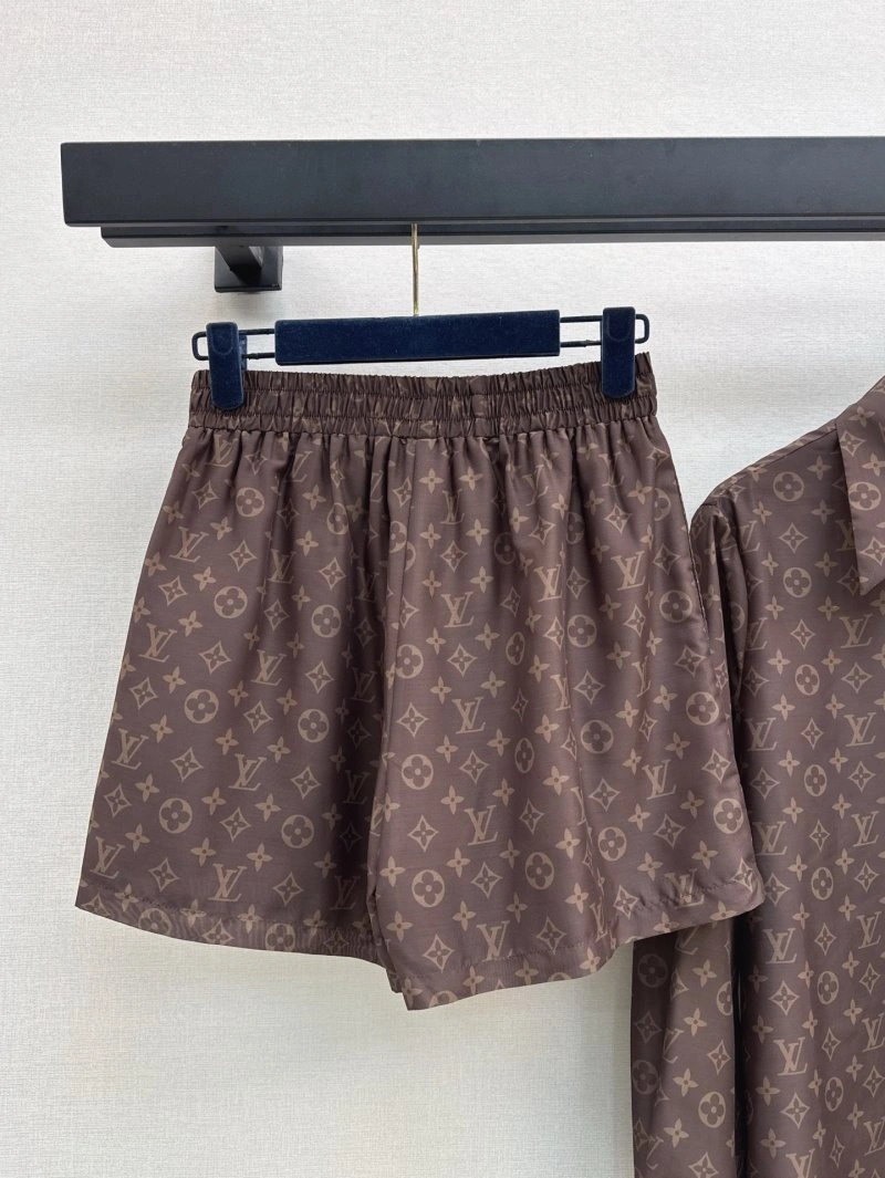 Indistinguishable Louis Vuitton Long Suits